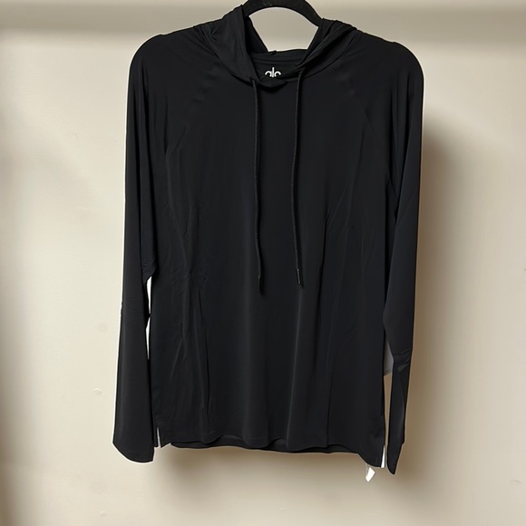 ALO Yoga | Shirts | Alo Idol Hooded Runner Black | Poshmark